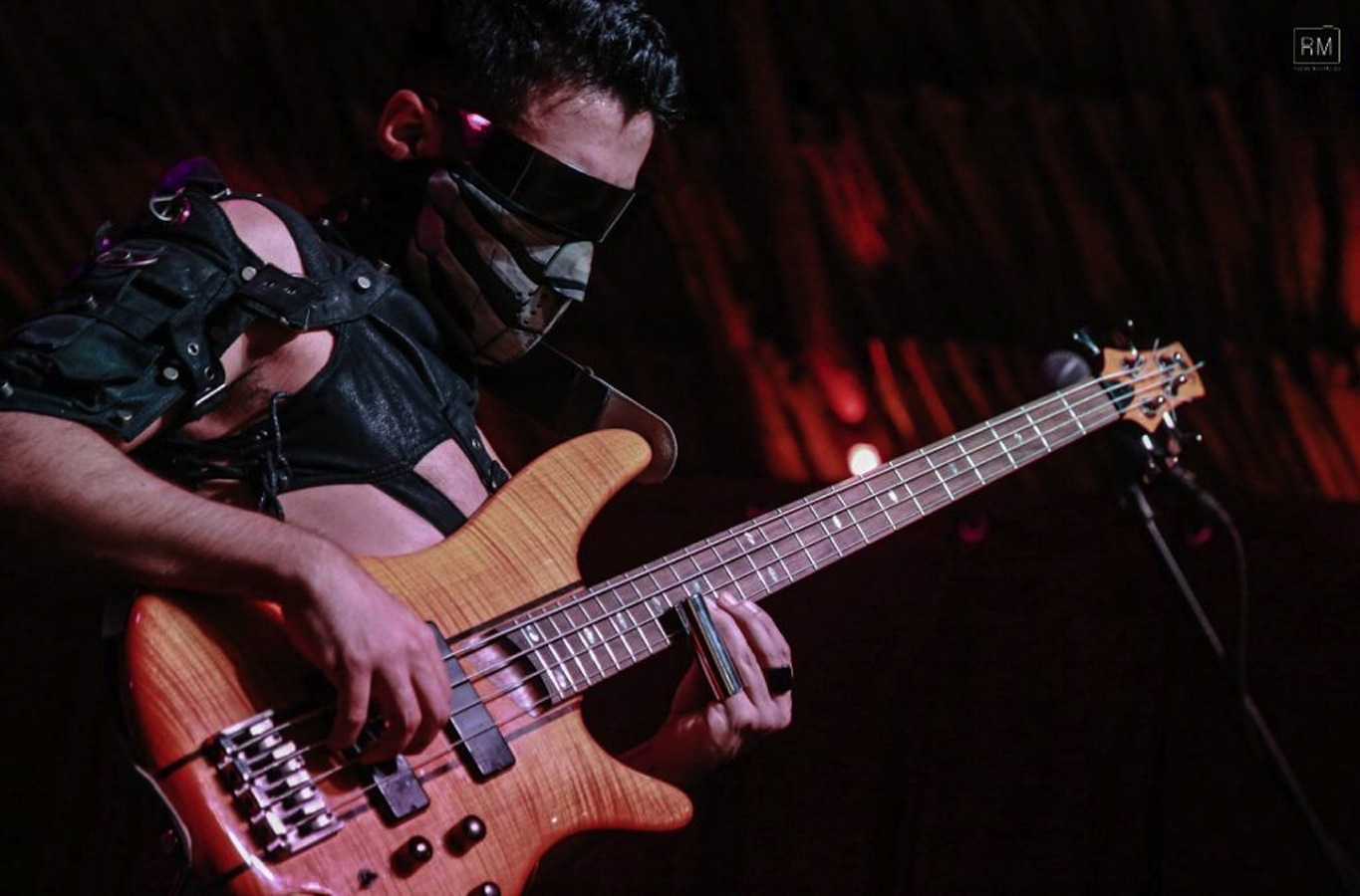 LOVESICK es la nueva producción musical de HECTOR HELLION con 7 ...